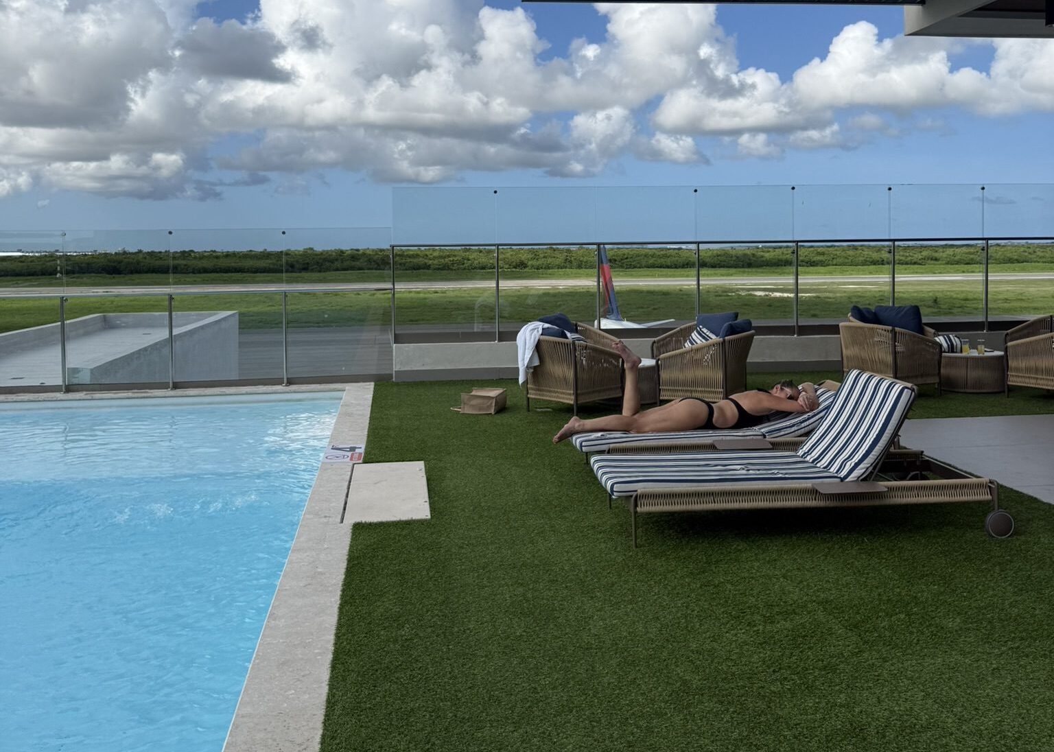 Punta Cana Airport Pool: A VIP Lounge Guide